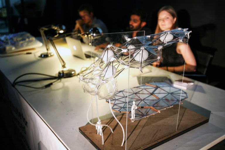 Self-Sufficient Building